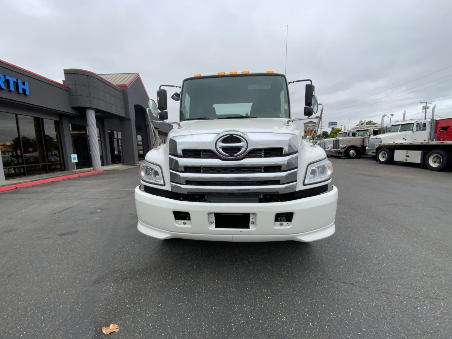 2025 HINO L6 - Truck Shop Dealer Auburn