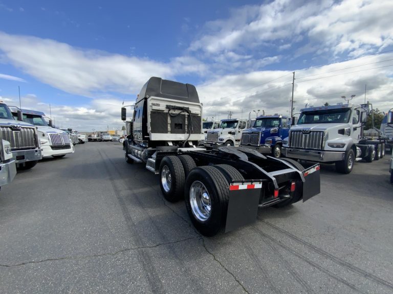 2019 WESTERN STAR 4900 - Truck Shop Dealer Auburn