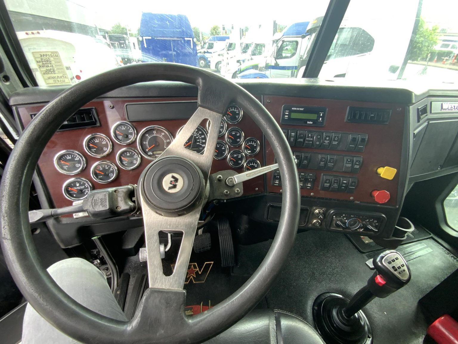 2019 WESTERN STAR 4900 - Truck Shop Dealer Auburn