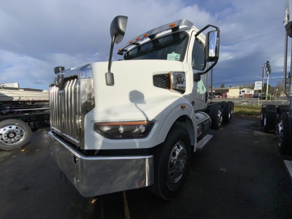 2025 WESTERN STAR 49X - Truck Shop Dealer Auburn